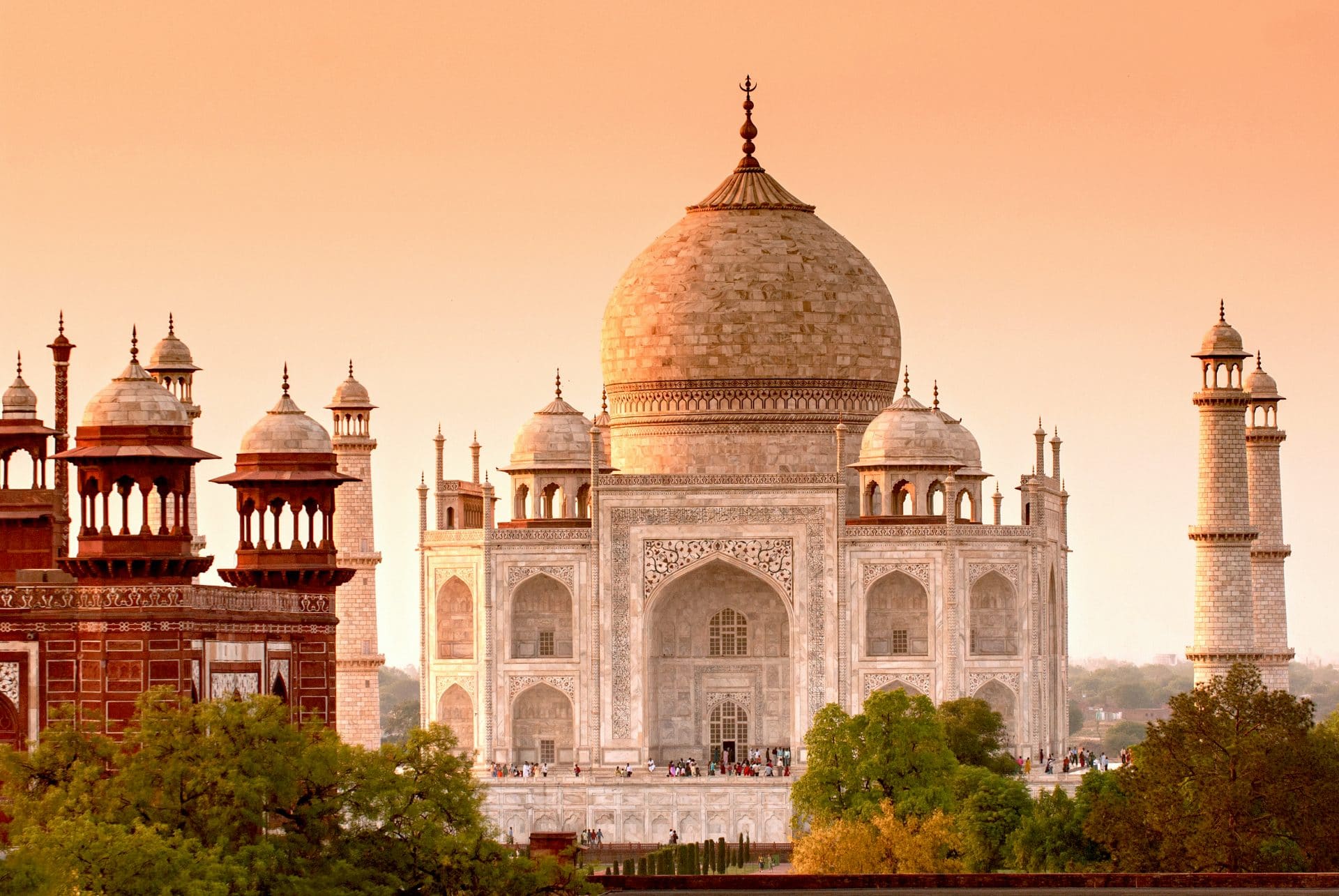 Textiles and the Taj Mahal: Western India - Behind the Scenes Adventures