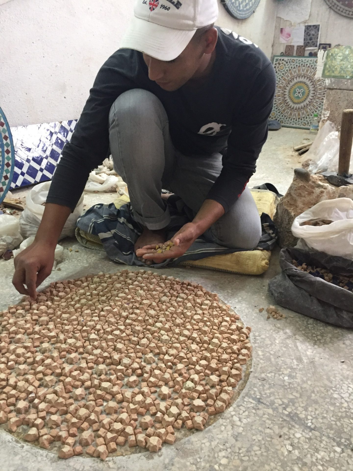 How Moroccan Mosaics are Made: The Art of Zellij - Behind the Scenes ...